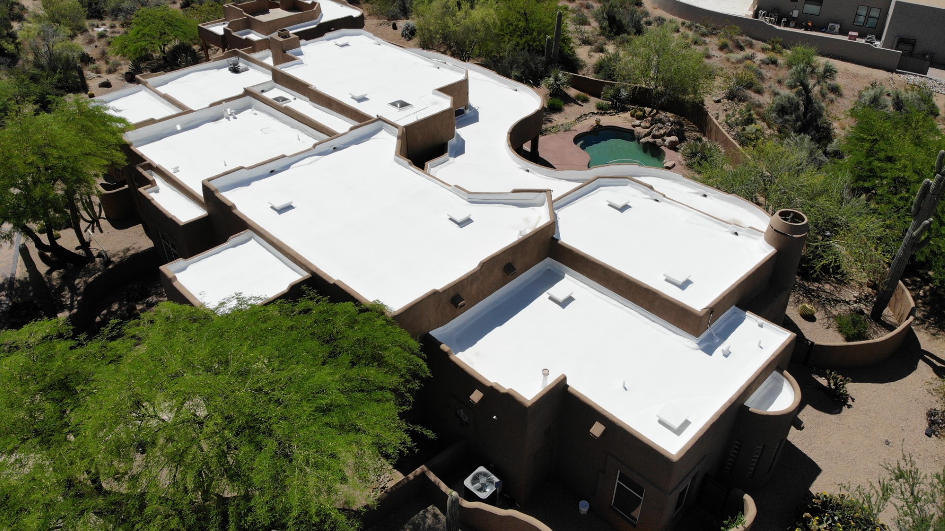 Foam Roofing | Gryphon Roofing & Construction