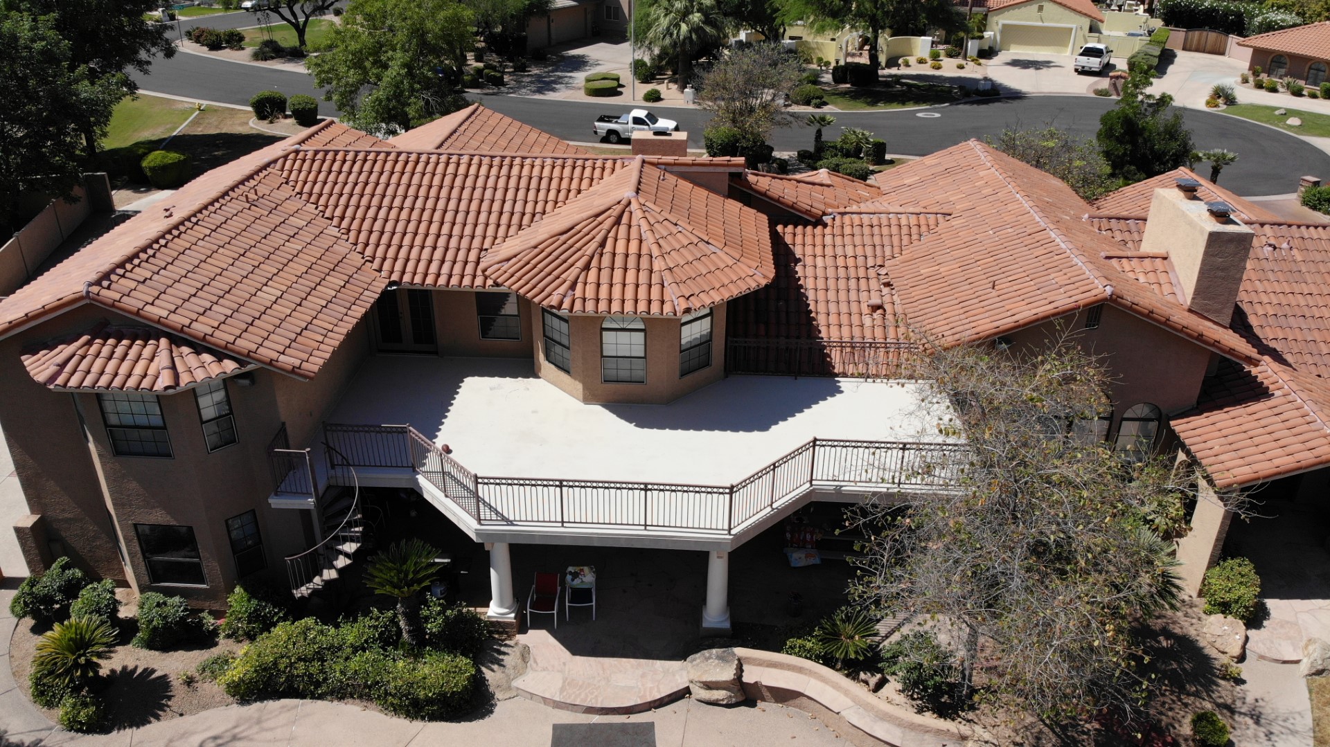 Foam Roofing | Gryphon Roofing & Construction
